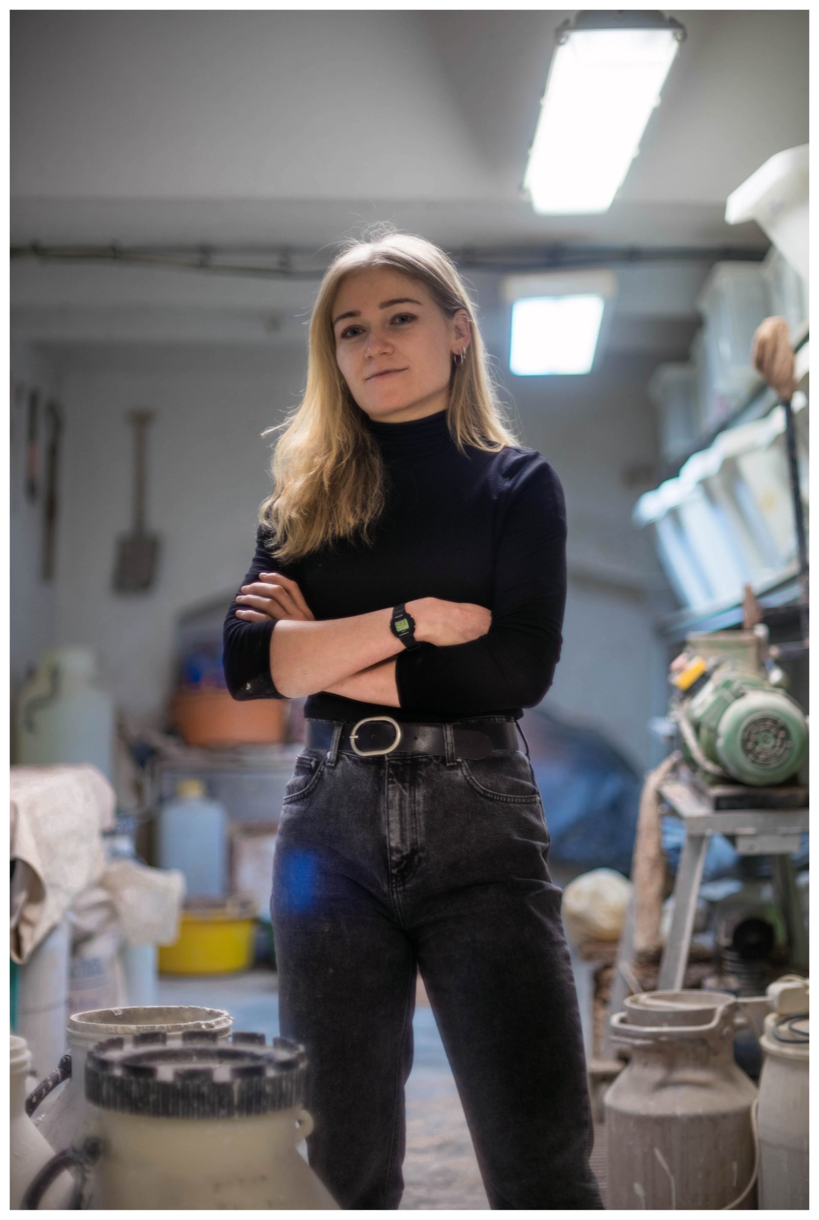 Sklářská designérka Anna Jožová / Jak k vážným tématům přistupovat ...